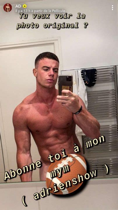 Adrien Laurent En Tenue Dadam Sur Snapchat Cette Nouvelle Photo Fait Polémique
