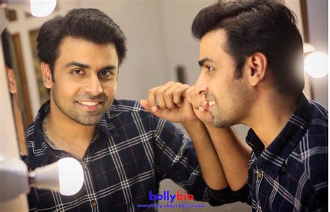 jitendra kumar jeetu bhaiya s biography struggling days age 31 and