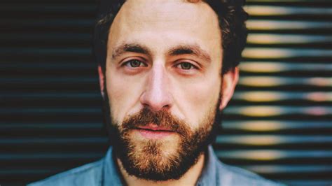 5 Things Men Do When They Pretend They Want To Be With You But Secretly