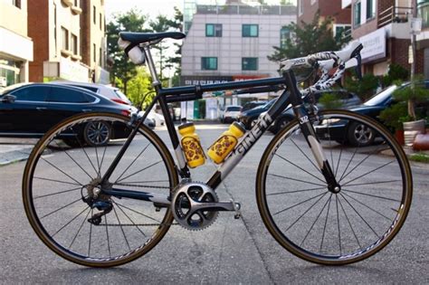 엔진11 크릿디 로드 블랙 탄 알로이 프레임셋 마빅 악시움 프로 로드 휠셋 데다 탐슨 3t 컴포넌트 시마노 듀라에이스 울테그라