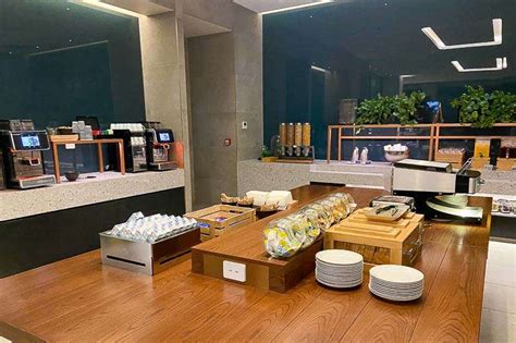 Holiday Inn Express Adelaide Review