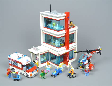 Lego City 60204 City Hospital Review Brickset