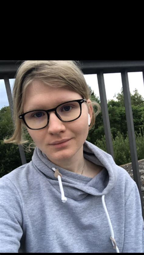 Age Gender Scrolller