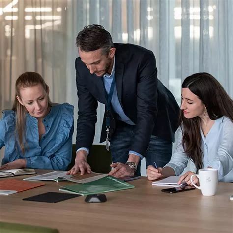 Ef Languages Abroad 18 Tahun Ef Indonesia