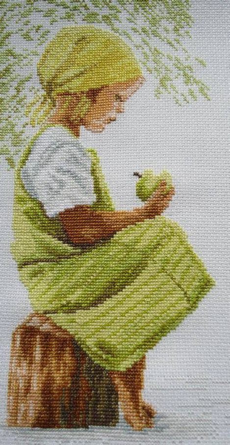 Ръчно бродирани картички бижута и сувенири с Манка