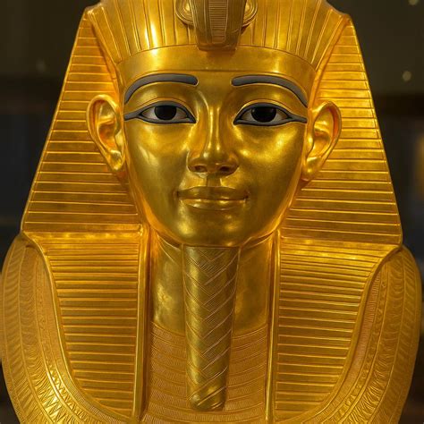 🦴 Nazlet Khater Skeleton… The Oldest Human In Egypt 🇪🇬 Inside The National Museum Of Egyptian