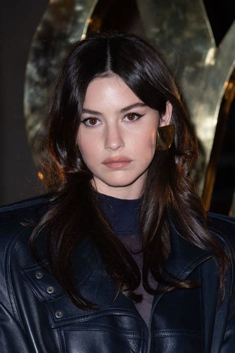 Gracie Abrams Nation On Twitter Pretty Hairstyles Long Hair Styles