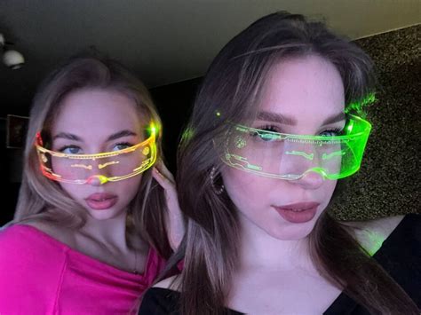 Cabincreww Cam Model Free Live Sex Show And Chat Stripchat