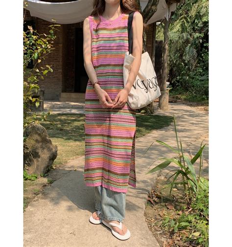 뮬리안 네온 스트라이프 펀칭 민소매 원피스