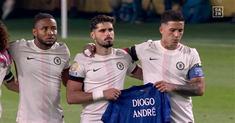El Emotivo Homenaje De Enzo Fernández Y Pedro Neto A Diogo Jota Antes De Chelsea Palmeiras Por