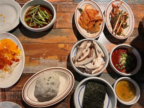 부산 2박 3일 여행 1편 박수식당 차돌 육사시미 생차돌 생고기 차돌 삼합 관자 구이 김치칼국수