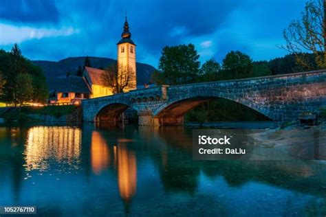 교회의 Sv 침례 요한 고 밤 슬로베니아에에서 Bohinj 호수 다리 교회의 세인트 존 다리와 침례입니다 Triglav 국립 공원 줄리안 알프스 슬로베니아 유럽 0명에 대한