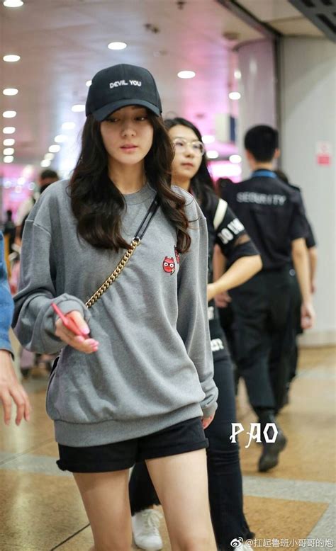 Ghim của FernyArmy trên Chi actor Thời trang Nữ thần Dép