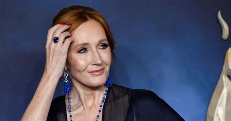 Jk Rowling Publicará Un Cuento De Hadas Para Que Los Niños Puedan