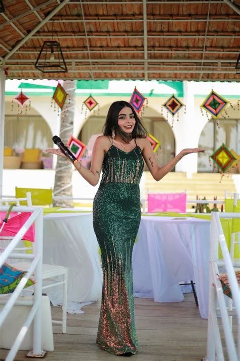 Anchor Jj Jyoti Jaiswal Mumbai Wedding Entertainment Services