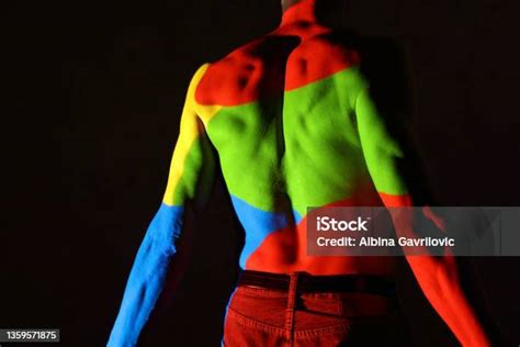 그림자를 만나십시오 성격의 다른 부분 사이의 연결을 만들기의 시각화 자기 수용 개념 사진 40 44세에 대한 스톡 사진 및 기타 이미지 Istock