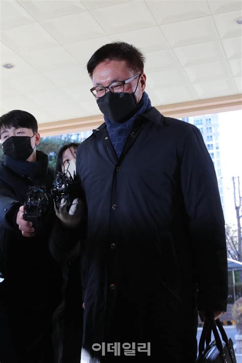 포토 구속 기로에 놓인 박성민 정보외사부장