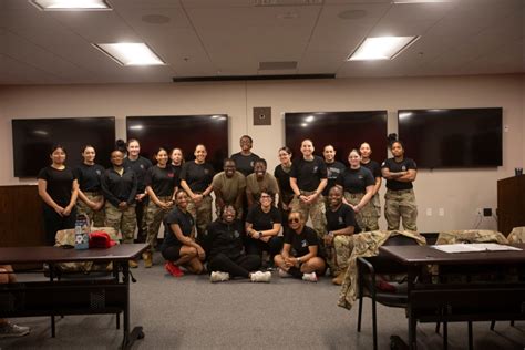 Purposeful Mentorship Empowering Women In The Army Article The United States Army