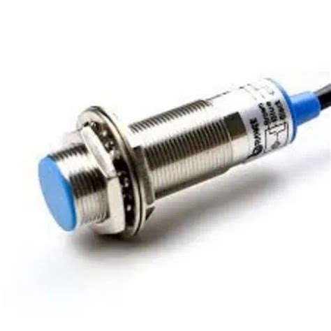 Stainless Steel Pnp Proximity Sensor Sensing Distance 1 5 Mm At