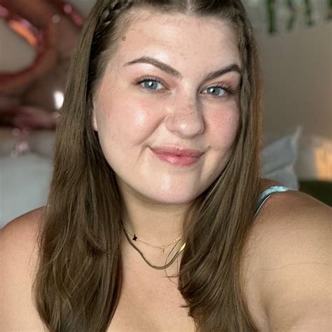 Rubypeach Live ManyVids