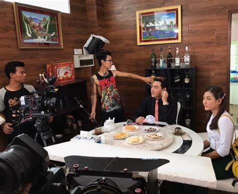 အရိပ်ဇာတ်လမ်းတွဲမှ ကိုရန်လေးနဲ ့သရုပ်ဆောင်များရဲ ့ရိုက်ကွင်းအမှတ်တရပုံရိပ်များ Myanmarload