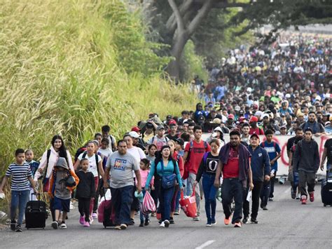 New Video Shows Thousands Of Migrants Headed On Foot To Southern Us Border