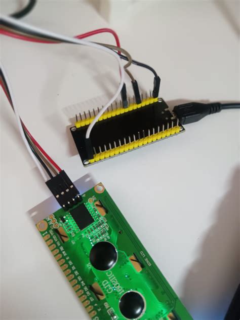 Añada Un Display A Un Esp32