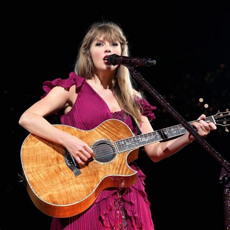 Taylor Swift Stage Outfits