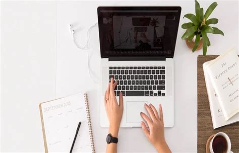 STEM ĐÁNH THỨC NIỀM ĐAM MÊ CỦA TRẺ NHỎ BẰNG PHƯƠNG PHÁP STEM