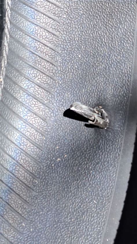 ЕТБулслав Славчо Аврамов сервиз за ремонт на гуми и джанти Ruse