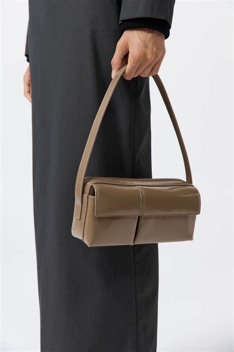 St Agni 90s Utility Shoulder Bag Oak