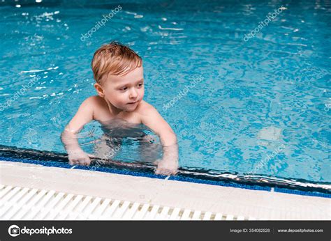 Мальчик В Бассейне Фото — Bluemorphotours.ru