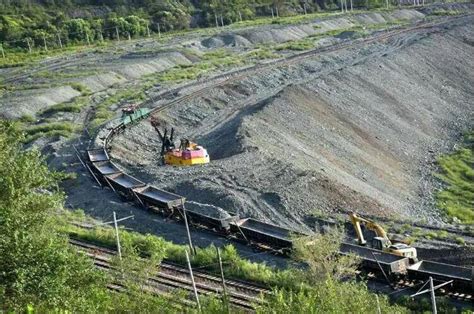 55米厚的煤层开采超过一个世纪，中国第一露天煤矿，现在是什么样 进行 抚顺 我国