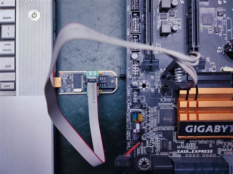 Attempting In Situ BIOS Chip Flashing Io