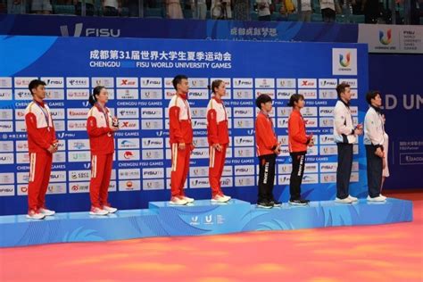 大运会乒乓球混双决赛 中国组合“披金戴银”新闻频道中国青年网
