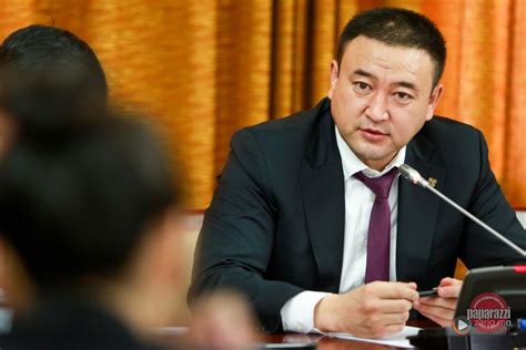 Сайд аа үнэнээрээ явбал үхэр тэргээр туулай байтугайг гүйцнэ шүү