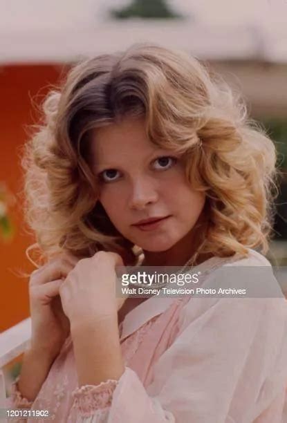 Unlocking The Secrets To Susanne Benton S Timeless Style