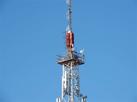 รูปภาพฟรี ไร้สาย เสาอากาศ ทาวเวอร์ โทรทัศน์ ดาวเทียม เทคโนโลยี โทรศัพท์ โทรคมนาคม