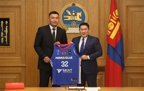 Сагсан бөмбөгийн 3х3 шигшээ баг тамирчдыг “go Mongolia” элчээр өргөмжлөн батламж гардууллаа