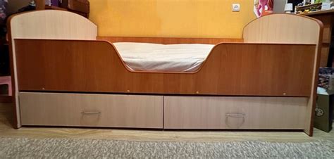 3000 руб. Кровать с бортиком, с выдвижными ящиками для хранения ...