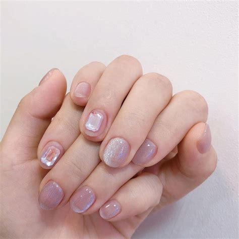 ส่อง 40 ไอเดียเล็บสีลูกแก้ว เพิ่มมิติแวววาว สวยเด่นดูแพง Akeru