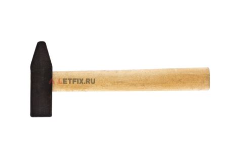 Молоток 800 грамм с деревянной ручкой. Молоток 7850-0105 ГОСТ 2310-77.