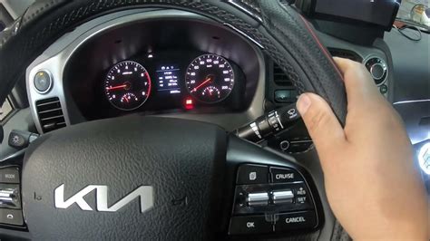 기아자동차 봉고3 차량에 순정 오토라이트 사이드락폴딩 조수석 원터치릴레이 다용도 레버비상등 정속주행장치 크루즈 옵션을 업그레이드 시공한 영상입니다 관련 자료는 링크