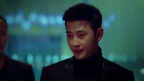 罗晋执行最后一次任务，与乔梁约定任务成功一起庆功。罗晋被了逼大毒枭出现，决定将制毒基地搬走，并且将账户内的钱全部转走，老虎不在猴子称霸王