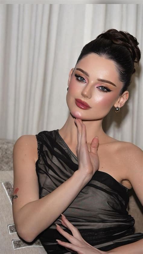 ميكب ميكاب ميكبمناسبات ميكابنود نود ميكبقلوي ميكبورديات