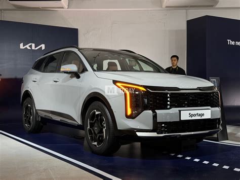 [포토] 풀체인지 수준으로 파격 변신 기아 스포티지 페이스리프트 직접 보니