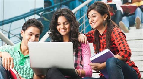 СПИСЪК С УЧЕБНИЦИТЕ ЗА 2023 2024 ПГКПИ гр Бургас