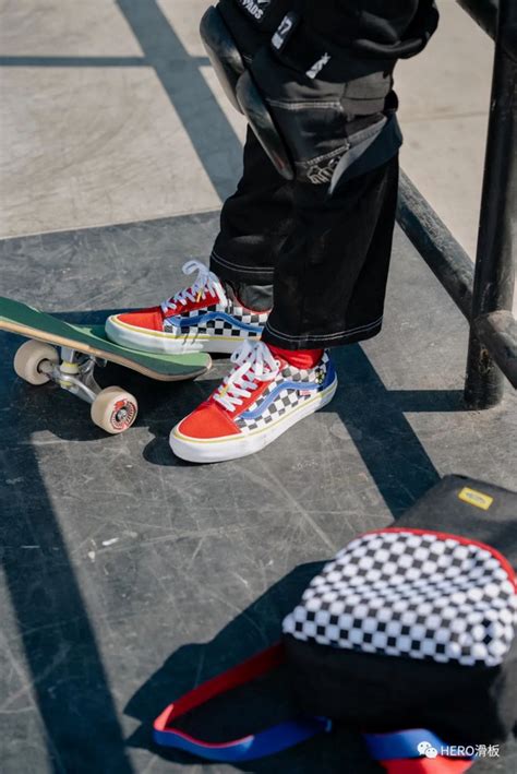 奥运热门选手 Brighton Zeuner 推出个人首个 Vans 配色鞋款服饰 产品资讯 HEROSKATE 滑板中文第一站