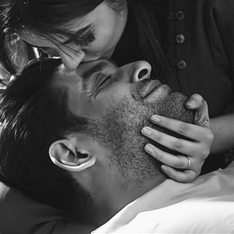 Сэтгэлийн Янаг халуунаар шунаглан үнсэлцдэг дурлалаас илүү яах нь