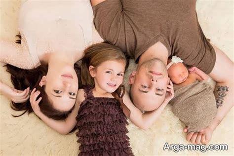 ۵۰ ژست عکس خانوادگی در آتلیه و فضای سبز برای خانواده ها